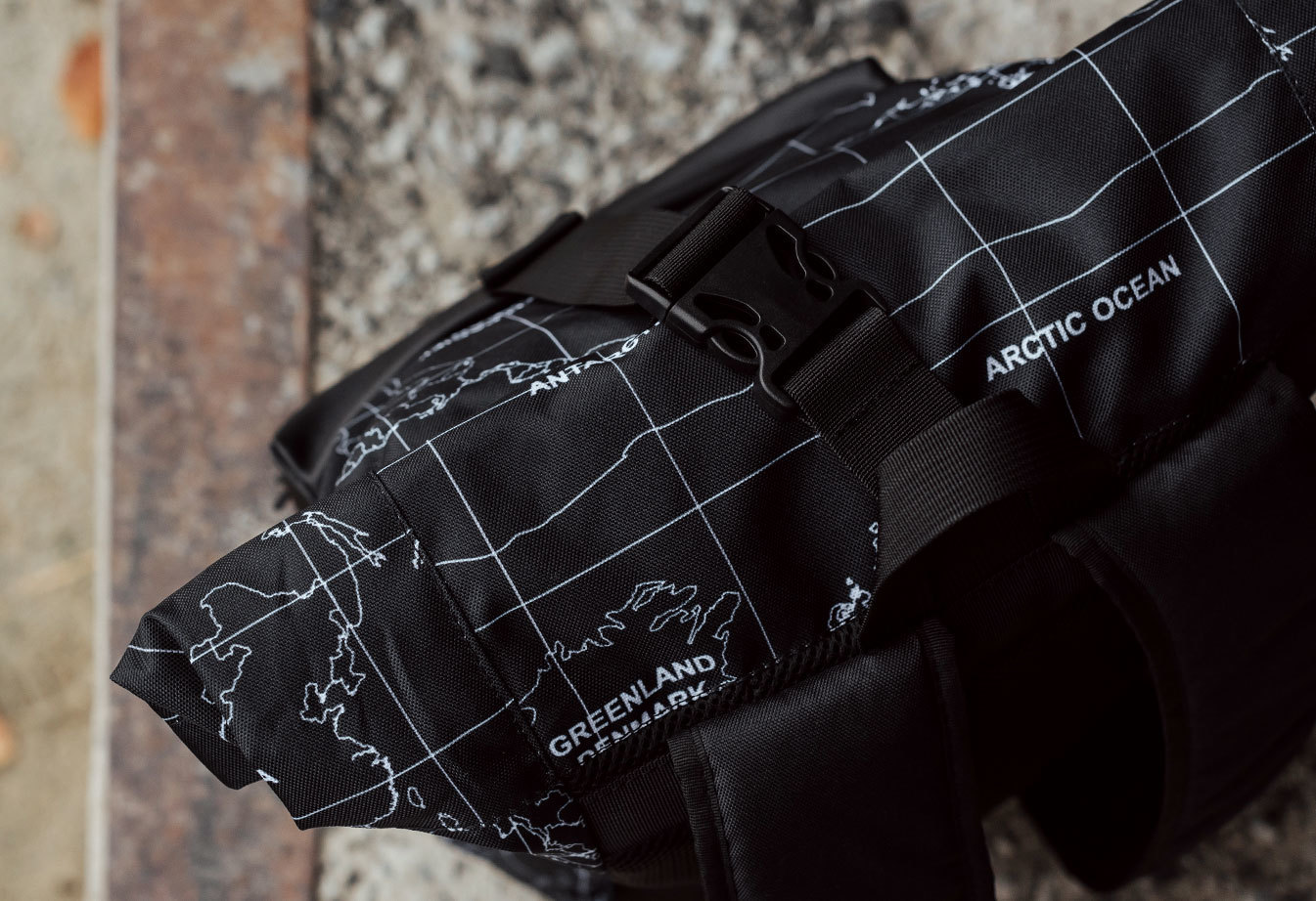 Plecak Staff rolltop 22L geography