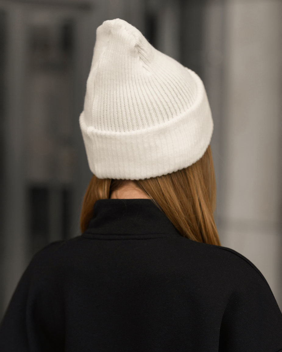 Damska czapka Staff milk basic